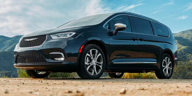 2025 Chrysler Pacifica in Durant, OK | Family Minivan with AWD & Stow ...